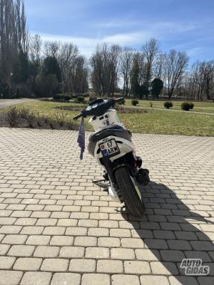 Violet Piaggio NRG 2007 in Pasvalys, with an engine capacity of 0.07 L and mileage of 30 thousand km for 1500 €, photo 6 on AUTOMOTO.COM.LV