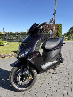 Фиолетовый Piaggio NRG 2009 в Вильнюс, объемом двигателя 49.00 л и пробегом 16 тыс. км за 1300 €, фото  на AUTOMOTO.COM.LV