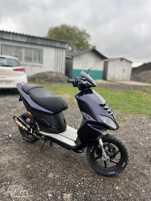 Violet Piaggio NRG 2010 in Siauliai, with an engine capacity of 0.05 L and mileage of 27 thousand km for 1250 €, photo 4 on AUTOMOTO.COM.LV