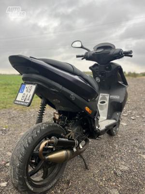 Фиолетовый Piaggio NRG 2010 в Шяуляй, объемом двигателя 0.05 л и пробегом 27 тыс. км за 1250 €, фото 6 на AUTOMOTO.COM.LV
