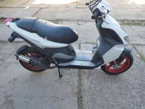 Balts Piaggio NRG 2010 Panevēža, ar dzinēja tilpumu 0.05 L un nobraukumu 30 tūkst. km par 750 €, foto 8 vietnē AUTOMOTO.COM.LV