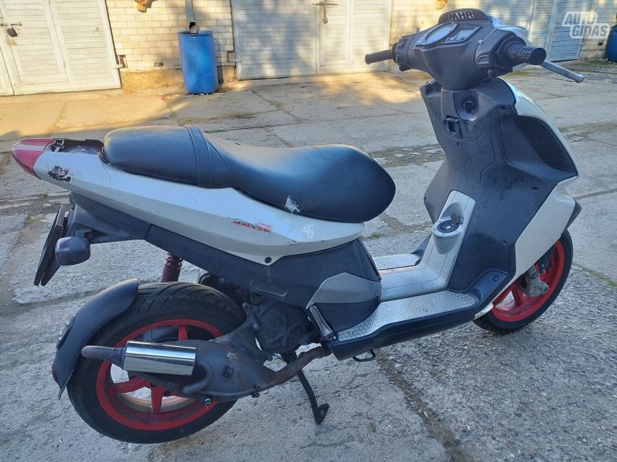 Balts Piaggio NRG 2010 Panevēža, ar dzinēja tilpumu 0.05 L un nobraukumu 30 tūkst. km par 750 €, foto 9 vietnē AUTOMOTO.COM.LV