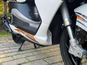 White Piaggio NRG 2011 in Prienai, with an engine capacity of 49.00 L and mileage of 6 thousand km for 1650 €, photo 11 on AUTOMOTO.COM.LV