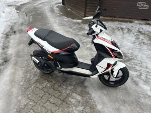 Balts Piaggio NRG 2017 Prienai, ar dzinēja tilpumu 0.05 L un nobraukumu 5 tūkst. km par 1750 €, foto 3 vietnē AUTOMOTO.COM.LV