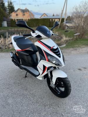 White Piaggio NRG 2017 in Prienai, with an engine capacity of 0.05 L and mileage of 19 thousand km for 1750 €, photo  on AUTOMOTO.COM.LV