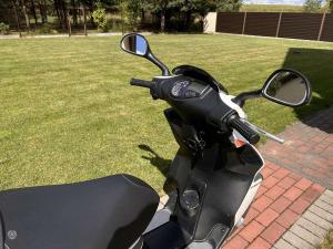 Белый Piaggio NRG 2018 в Неменчине, объемом двигателя 50.00 л и пробегом 5 тыс. км за 2000 €, фото 5 на AUTOMOTO.COM.LV