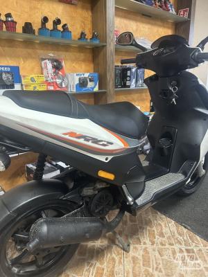 Balts Piaggio NRG 2019 Viļņa, ar dzinēja tilpumu 0.05 L un nobraukumu 11 tūkst. km par 1850 €, foto 2 vietnē AUTOMOTO.COM.LV