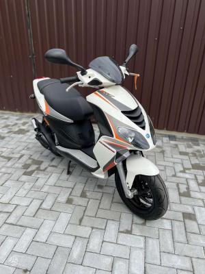 Белый Piaggio NRG 2019 в Каунас, объемом двигателя 49.00 л и пробегом 6 тыс. км за 1650 €, фото  на AUTOMOTO.COM.LV
