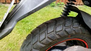 Black Piaggio Typhoon 2013 in Kaunas, with an engine capacity of 0.05 L and mileage of 11 thousand km for 1400 €, photo 7 on AUTOMOTO.COM.LV