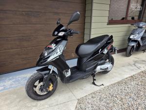 Melns Piaggio Typhoon 2019 Pasvalys, ar dzinēja tilpumu 0.05 L un nobraukumu 26 tūkst. km par 999 €, foto 3 vietnē AUTOMOTO.COM.LV