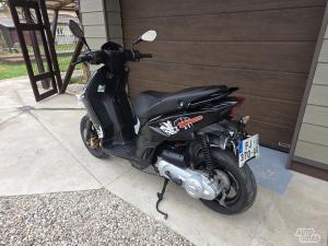 Melns Piaggio Typhoon 2019 Pasvalys, ar dzinēja tilpumu 0.05 L un nobraukumu 26 tūkst. km par 999 €, foto 6 vietnē AUTOMOTO.COM.LV