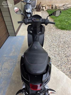 Melns Piaggio Typhoon 2019 Pasvalys, ar dzinēja tilpumu 0.05 L un nobraukumu 26 tūkst. km par 999 €, foto 15 vietnē AUTOMOTO.COM.LV