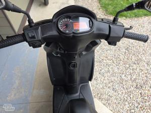 Melns Piaggio Typhoon 2019 Pasvalys, ar dzinēja tilpumu 0.05 L un nobraukumu 26 tūkst. km par 999 €, foto 18 vietnē AUTOMOTO.COM.LV