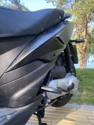 Black Piaggio Typhoon 2020 in Kaunas, with an engine capacity of 49.00 L and mileage of 7 thousand km for 1110 €, photo 11 on AUTOMOTO.COM.LV