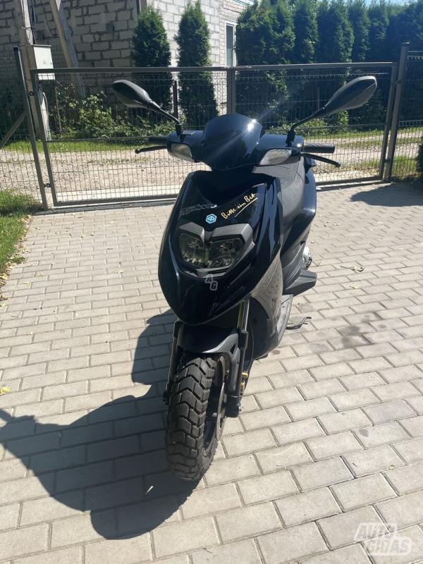 Piaggio Typhoon 2012 в Вильнюс, объемом двигателя 0.05 л и пробегом 15 тыс. км за 1250 €, фото 2 на AUTOMOTO.COM.LV