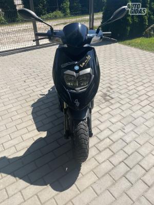 Piaggio Typhoon 2012 Viļņa, ar dzinēja tilpumu 0.05 L un nobraukumu 15 tūkst. km par 1250 €, foto 9 vietnē AUTOMOTO.COM.LV