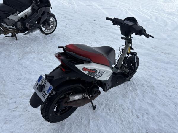 Piaggio Typhoon 2019 in Kelme, with an engine capacity of 0.05 L and mileage of 13 thousand km for 365 €, photo 4 on AUTOMOTO.COM.LV