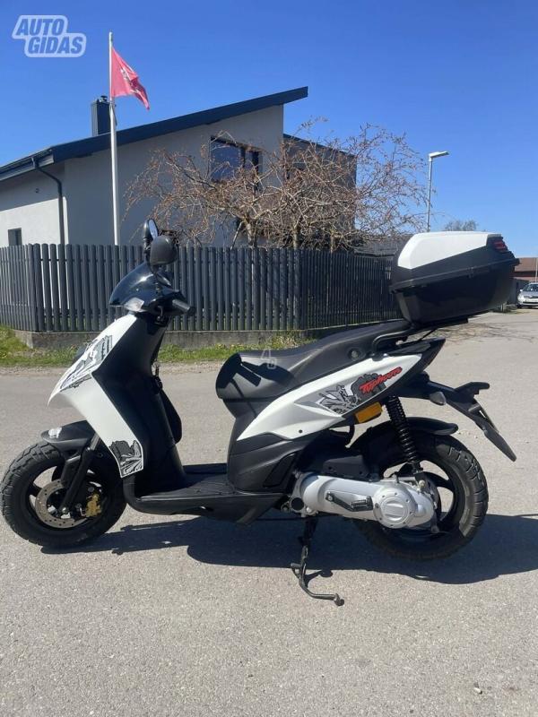 Piaggio Typhoon 2019 Kauņa, ar dzinēja tilpumu 0.00 L un nobraukumu 0 tūkst. km par 1500 €, foto 2 vietnē AUTOMOTO.COM.LV