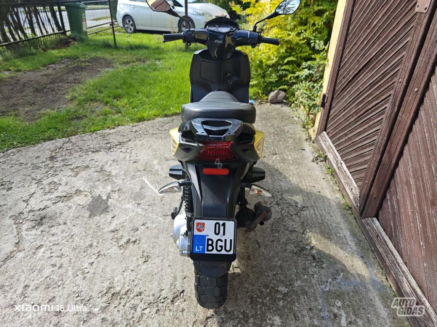 Dzeltens Piaggio Typhoon 2011 Kauņa, ar dzinēja tilpumu 0.00 L un nobraukumu 16 tūkst. km par 999 €, foto 6 vietnē AUTOMOTO.COM.LV