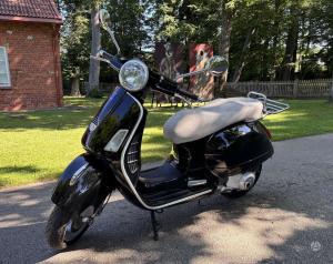 Black Piaggio Vespa 2005 in Jurbarkas, with an engine capacity of 0.24 L and mileage of 15 thousand km for 2000 €, photo  on AUTOMOTO.COM.LV