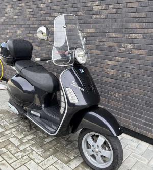 Black Piaggio Vespa 2005 in Klaipeda, with an engine capacity of 0.13 L and mileage of 15 thousand km for 1899 €, photo 3 on AUTOMOTO.COM.LV