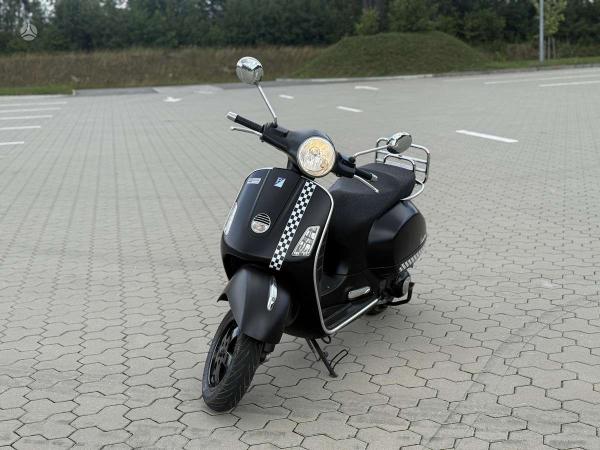 Melns Piaggio Vespa 2006 Viļņa, ar dzinēja tilpumu 0.24 L un nobraukumu 74 tūkst. km par 2000 €, foto 7 vietnē AUTOMOTO.COM.LV