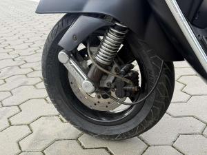 Black Piaggio Vespa 2006 in Vilnius, with an engine capacity of 0.24 L and mileage of 74 thousand km for 2000 €, photo 14 on AUTOMOTO.COM.LV