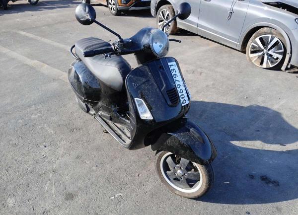 Melns Piaggio Vespa 2010 Širvintos, ar dzinēja tilpumu 0.28 L un nobraukumu 76 tūkst. km par 1350 €, foto 1 vietnē AUTOMOTO.COM.LV