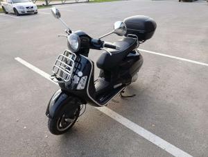 Black Piaggio Vespa 2012 in Siauliai, with an engine capacity of 0.13 L and mileage of 17 thousand km for 1400 €, photo  on AUTOMOTO.COM.LV