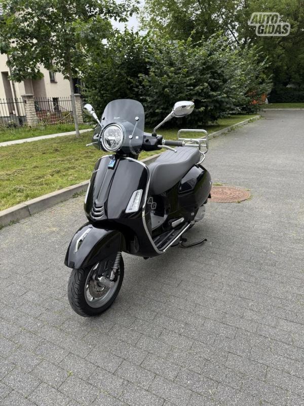Black Piaggio Vespa 2023 in Vilnius, with an engine capacity of 0.13 L and mileage of 10 thousand km for 3600 €, photo 6 on AUTOMOTO.COM.LV