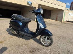 Blue Piaggio Vespa 2005 in Kaunas, with an engine capacity of 0.13 L and mileage of 11 thousand km for 1500 €, photo 5 on AUTOMOTO.COM.LV