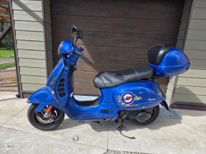 Blue Piaggio Vespa 2006 in Pasvalys, with an engine capacity of 0.13 L and mileage of 41 thousand km for 1499 €, photo 8 on AUTOMOTO.COM.LV