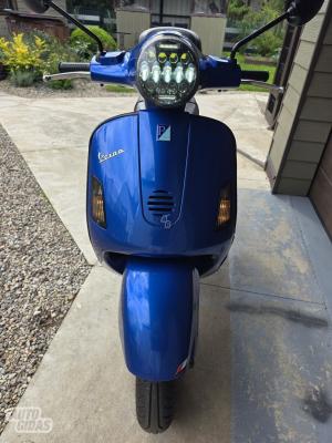 Blue Piaggio Vespa 2006 in Pasvalys, with an engine capacity of 0.13 L and mileage of 41 thousand km for 1499 €, photo 11 on AUTOMOTO.COM.LV