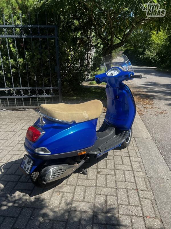Синий Piaggio Vespa 2007 в Вильнюс, объемом двигателя 0.05 л и пробегом 16 тыс. км за 750 €, фото 4 на AUTOMOTO.COM.LV