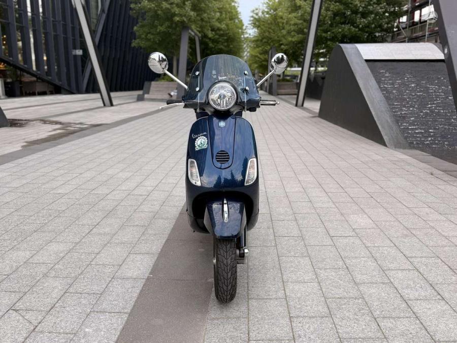 Blue Piaggio Vespa 2008 in Vilnius, with an engine capacity of 0.13 L and mileage of 5 thousand km for 2200 €, photo 7 on AUTOMOTO.COM.LV
