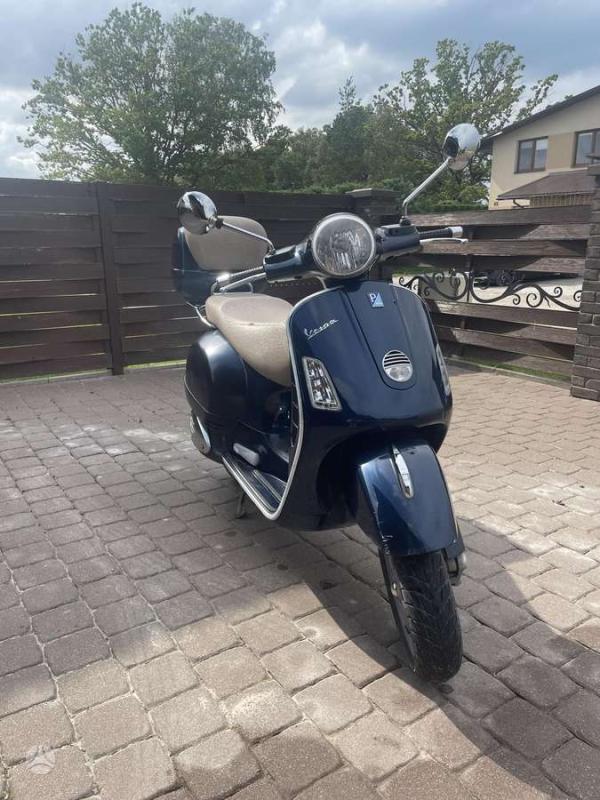 Синий Piaggio Vespa 2009 в Паневежис, объемом двигателя 0.12 л и пробегом 6 тыс. км за 2000 €, фото 1 на AUTOMOTO.COM.LV