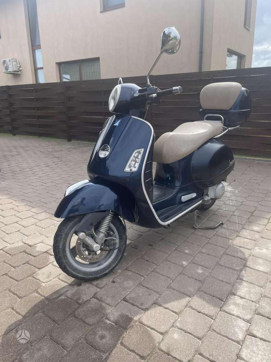 Синий Piaggio Vespa 2009 в Паневежис, объемом двигателя 0.12 л и пробегом 6 тыс. км за 2000 €, фото 3 на AUTOMOTO.COM.LV