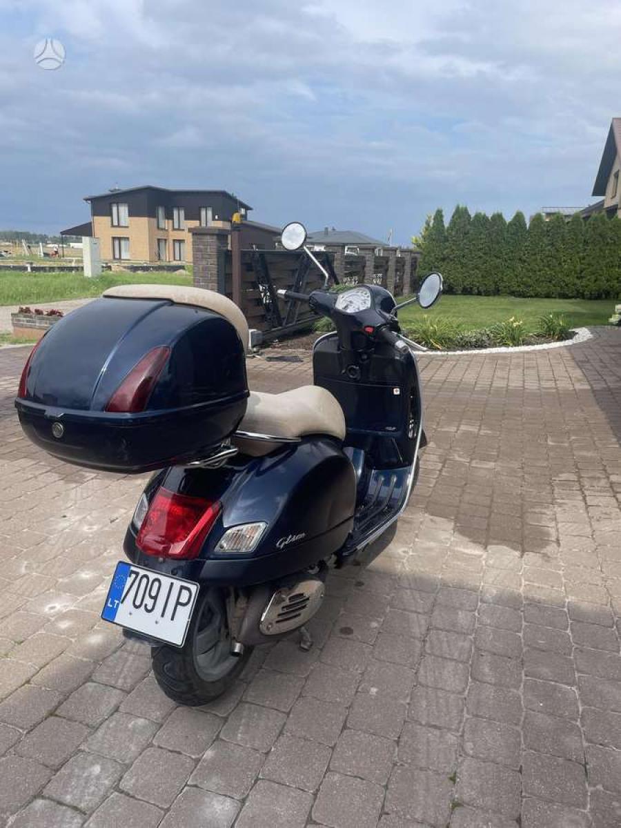 Синий Piaggio Vespa 2009 в Паневежис, объемом двигателя 0.12 л и пробегом 6 тыс. км за 2000 €, фото 5 на AUTOMOTO.COM.LV