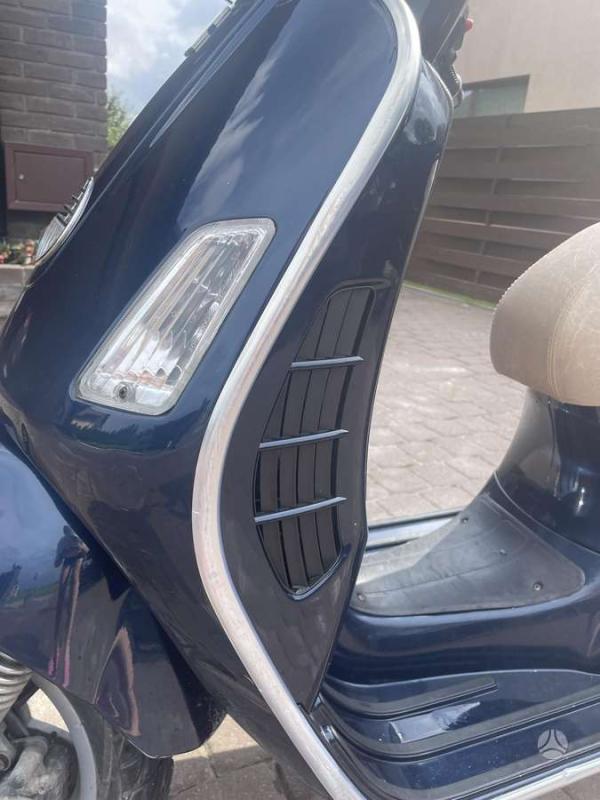Синий Piaggio Vespa 2009 в Паневежис, объемом двигателя 0.12 л и пробегом 6 тыс. км за 2000 €, фото 6 на AUTOMOTO.COM.LV