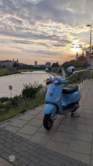 Blue Piaggio Vespa 2011 in Vilnius, with an engine capacity of 50.00 L and mileage of 22 thousand km for 1500 €, photo 1 on AUTOMOTO.COM.LV