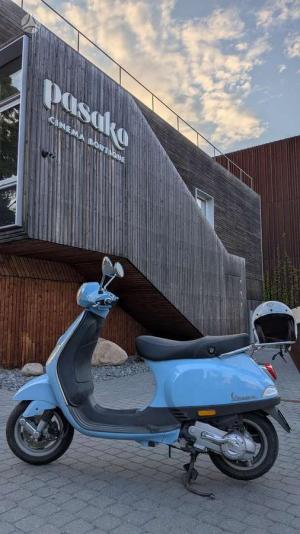 Blue Piaggio Vespa 2011 in Vilnius, with an engine capacity of 50.00 L and mileage of 22 thousand km for 1500 €, photo 6 on AUTOMOTO.COM.LV
