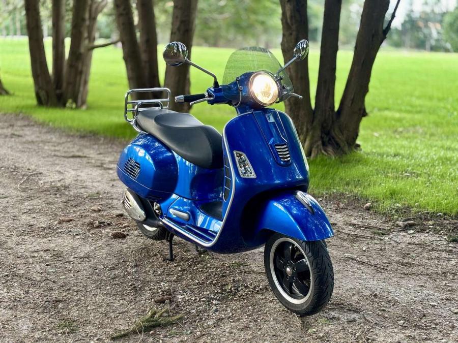 Синий Piaggio Vespa 2015 в Каунас, объемом двигателя 0.13 л и пробегом 13 тыс. км за 2450 €, фото 1 на AUTOMOTO.COM.LV