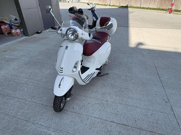 Blue Piaggio Vespa 2016 in Klaipeda, with an engine capacity of 50.00 L and mileage of 0 thousand km for 3000 €, photo 9 on AUTOMOTO.COM.LV