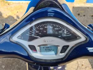 Zils Piaggio Vespa 2019 Viļņa, ar dzinēja tilpumu 0.13 L un nobraukumu 9 tūkst. km par 2899 €, foto 4 vietnē AUTOMOTO.COM.LV