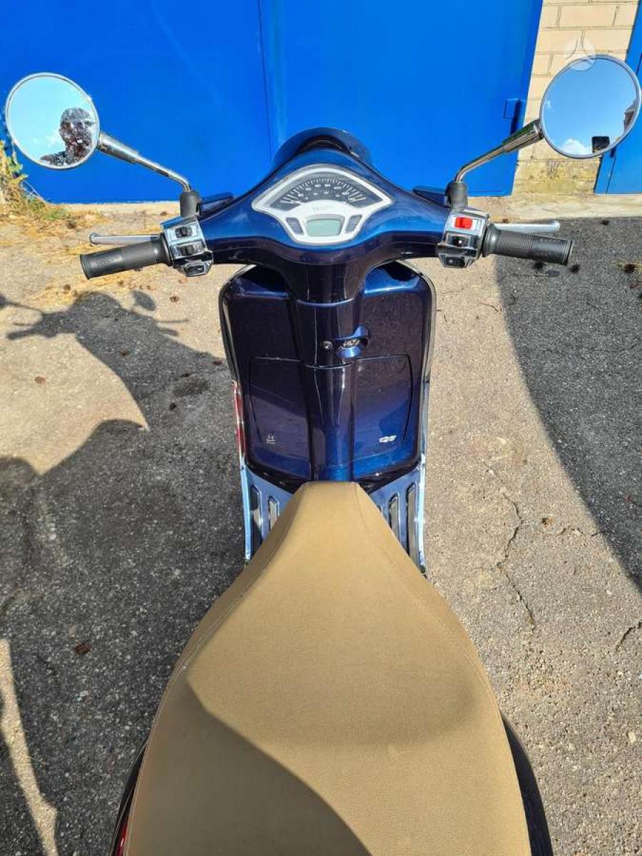 Zils Piaggio Vespa 2019 Viļņa, ar dzinēja tilpumu 0.13 L un nobraukumu 9 tūkst. km par 2899 €, foto 5 vietnē AUTOMOTO.COM.LV