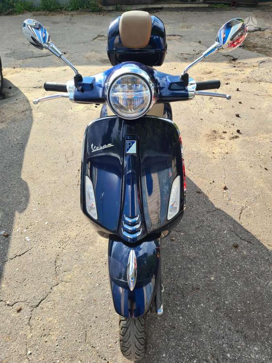 Zils Piaggio Vespa 2019 Viļņa, ar dzinēja tilpumu 0.13 L un nobraukumu 9 tūkst. km par 2899 €, foto 7 vietnē AUTOMOTO.COM.LV