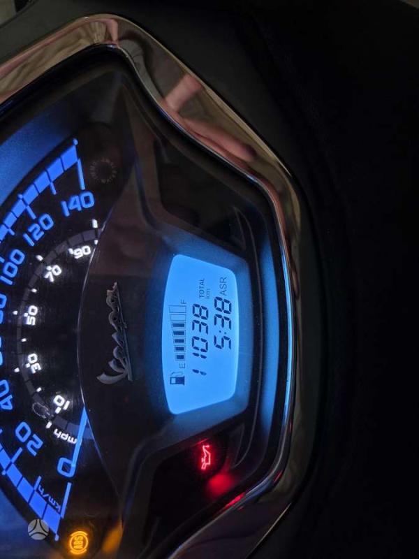 Blue Piaggio Vespa 2020 in Jurbarkas, with an engine capacity of 0.30 L and mileage of 0 thousand km for 4400 €, photo 8 on AUTOMOTO.COM.LV