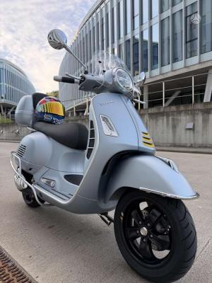 Синий Piaggio Vespa 2021 в Вильнюс, объемом двигателя 0.30 л и пробегом 8 тыс. км за 4772 €, фото 3 на AUTOMOTO.COM.LV