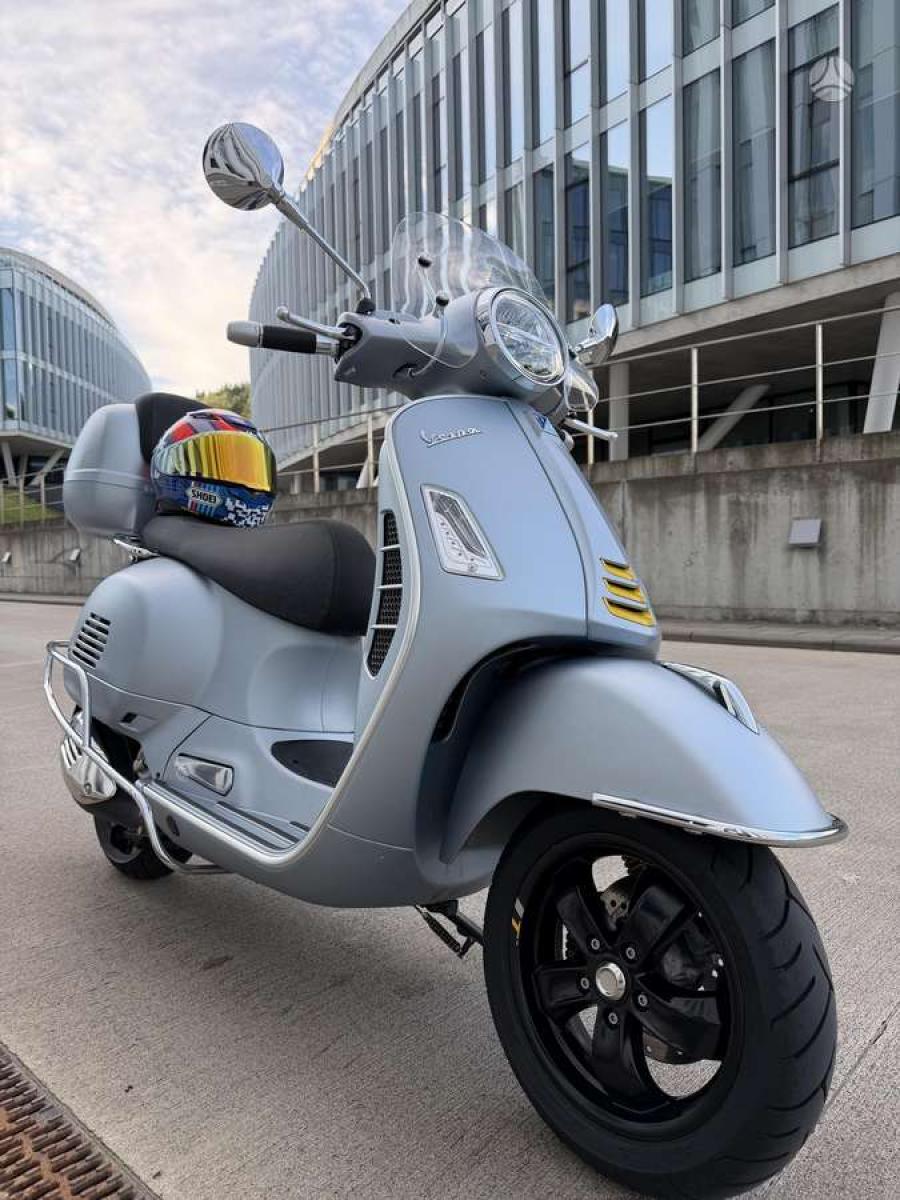 Синий Piaggio Vespa 2021 в Вильнюс, объемом двигателя 0.30 л и пробегом 8 тыс. км за 4772 €, фото 3 на AUTOMOTO.COM.LV