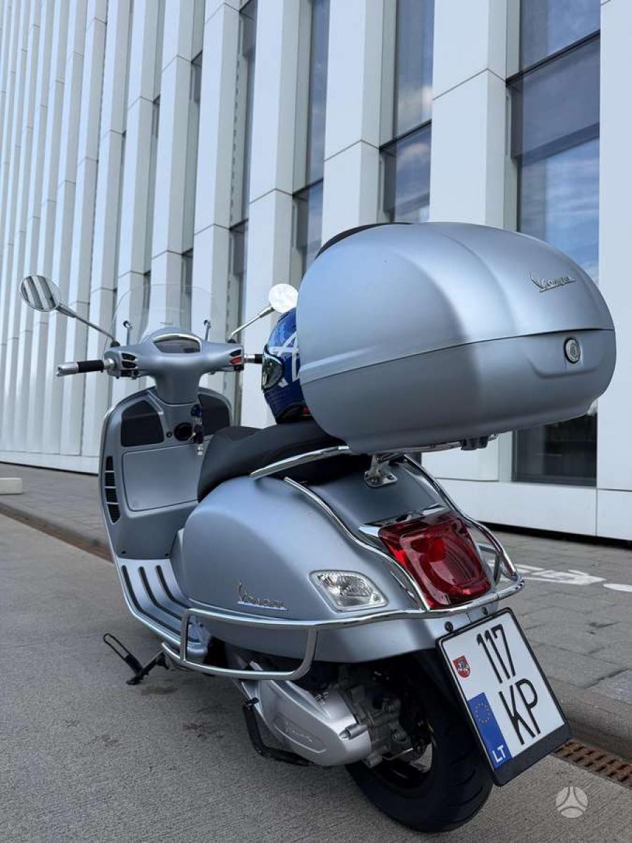 Синий Piaggio Vespa 2021 в Вильнюс, объемом двигателя 0.30 л и пробегом 8 тыс. км за 4772 €, фото 6 на AUTOMOTO.COM.LV